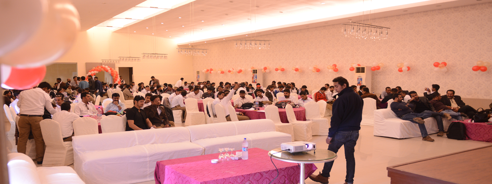 Conference & Party | Arena